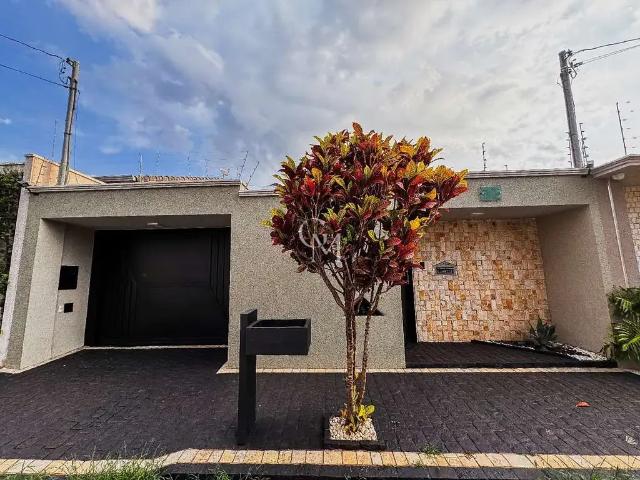 Casa / Sobrado para Venda em Uberlândia/MG Alto Umuarama 3 Quartos