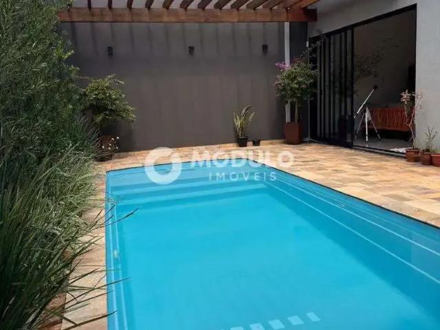 Casa / Sobrado para Venda em Uberlândia/MG Alto Umuarama 3 Quartos