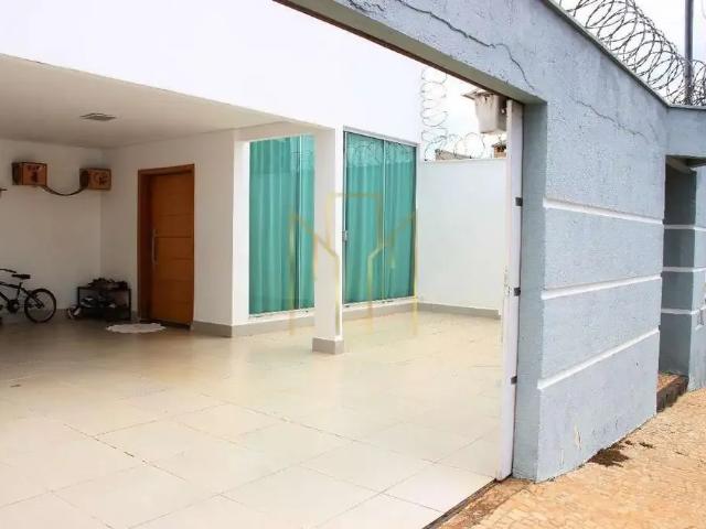 Casa / Sobrado para Venda em Uberlândia/MG Bosque dos Buritis 3 Quartos