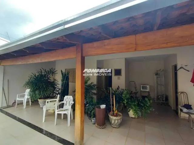 Casa / Sobrado para Venda em Uberlândia/MG Brasil 3 Quartos