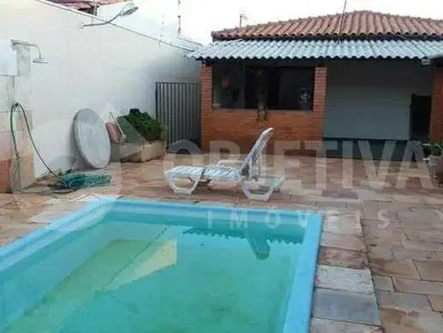 Casa / Sobrado para Venda em Uberlândia/MG Brasil 3 Quartos