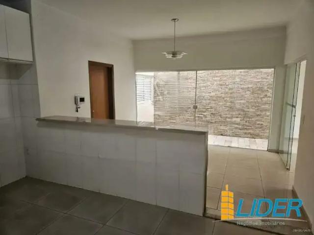 Casa / Sobrado para Venda em Uberlândia/MG Brasil 3 Quartos