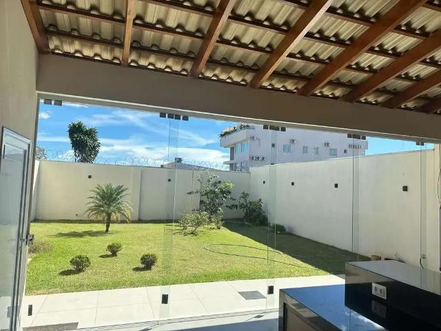 Casa / Sobrado para Venda em Uberlândia/MG Brasil 3 Quartos