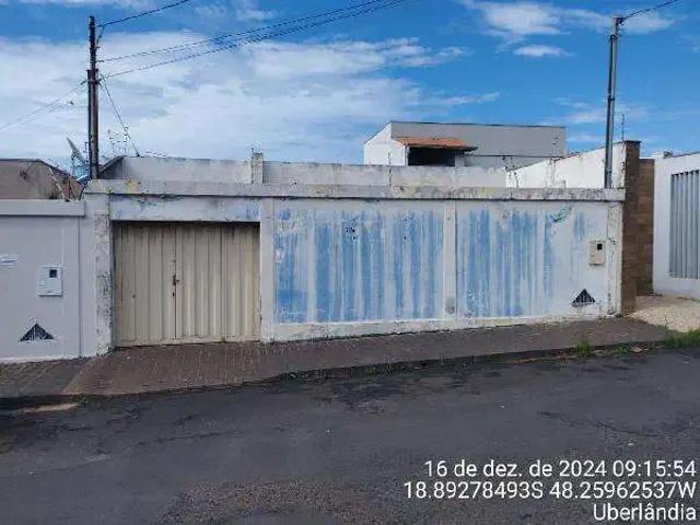 Casa / Sobrado para Venda em Uberlândia/MG Brasil 3 Quartos