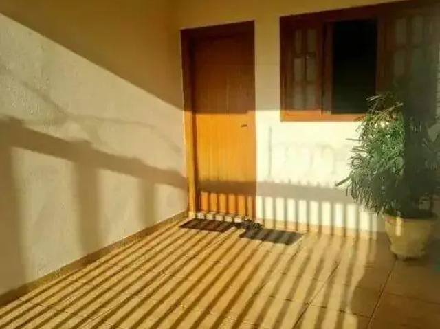 Casa / Sobrado para Venda em Uberlândia/MG Brasil 4 Quartos