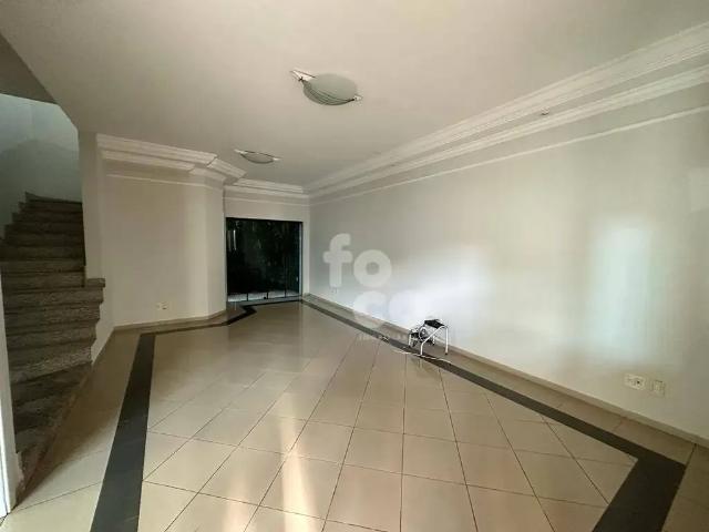Casa / Sobrado para Venda em Uberlândia/MG Brasil 4 Quartos