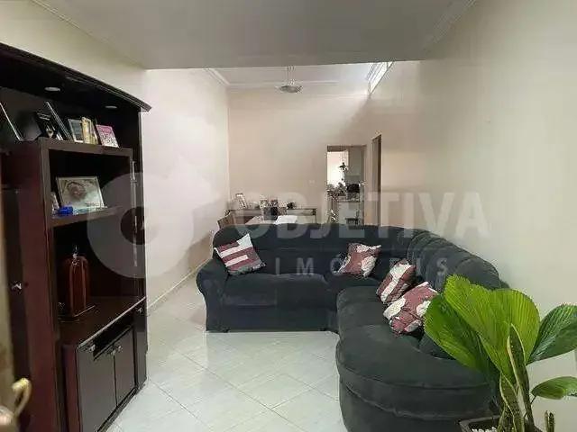 Casa / Sobrado para Venda em Uberlândia/MG Brasil 4 Quartos