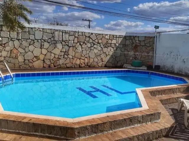 Casa / Sobrado para Venda em Uberlândia/MG Brasil 4 Quartos