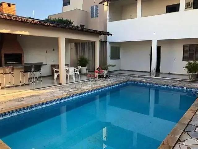 Casa / Sobrado para Venda em Uberlândia/MG Brasil 5 Quartos