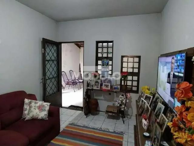 Casa / Sobrado para Venda em Uberlândia/MG Granada 2 Quartos