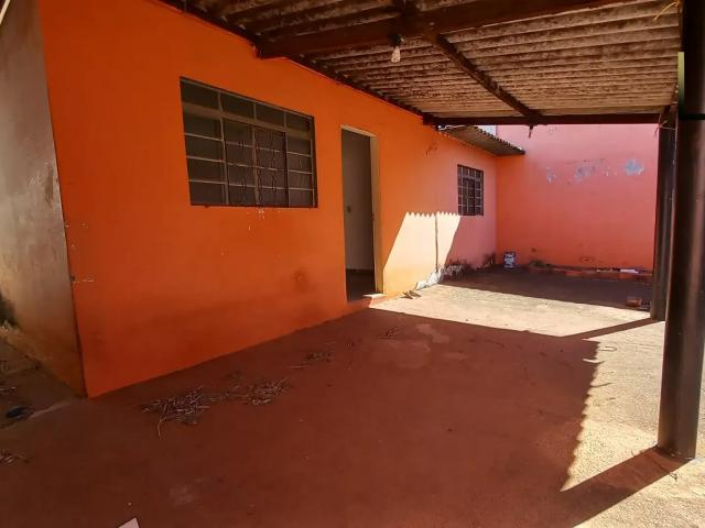 Casa / Sobrado para Venda em Uberlândia/MG Granada 3 Quartos