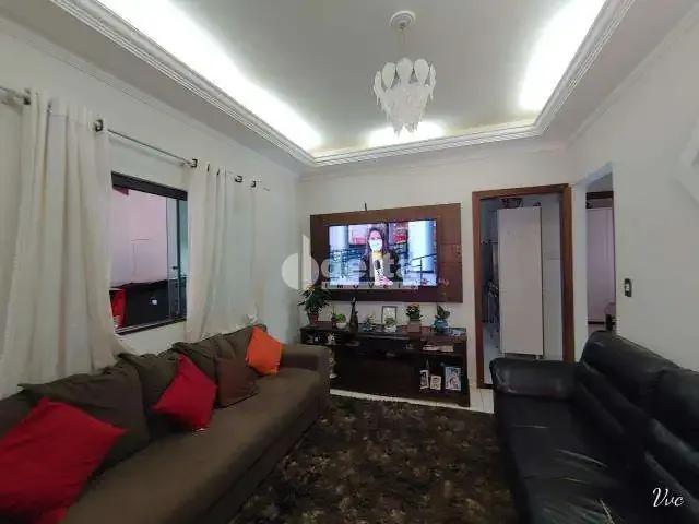 Casa / Sobrado para Venda em Uberlândia/MG Granada 3 Quartos
