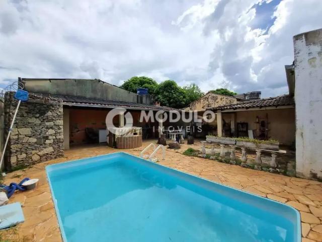 Casa / Sobrado para Venda em Uberlândia/MG Granada 3 Quartos
