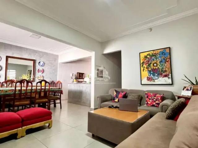 Casa / Sobrado para Venda em Uberlândia/MG Granada 3 Quartos