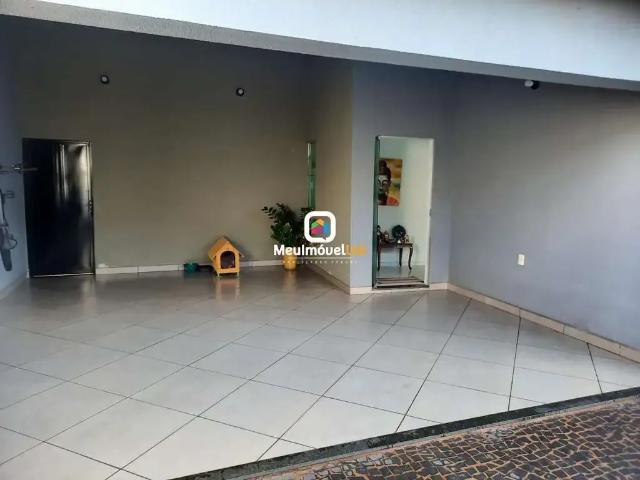 Casa / Sobrado para Venda em Uberlândia/MG Granada 3 Quartos