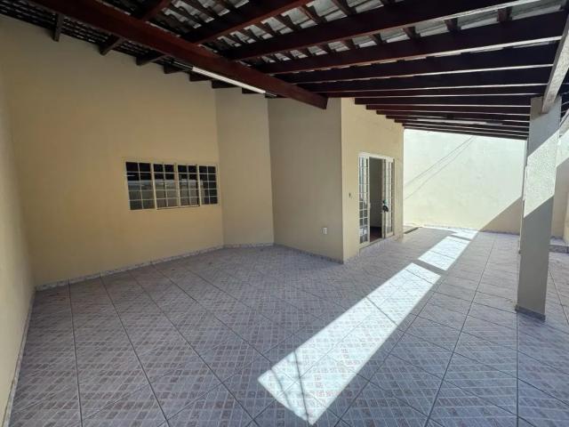Casa / Sobrado para Venda em Uberlândia/MG Granada 3 Quartos