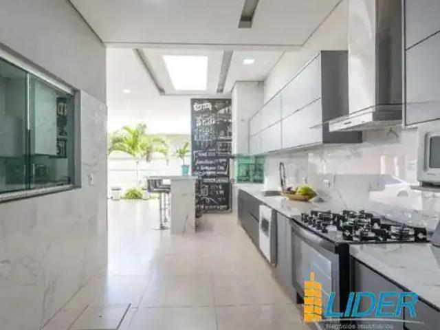 Casa / Sobrado para Venda em Uberlândia/MG Granada 3 Quartos