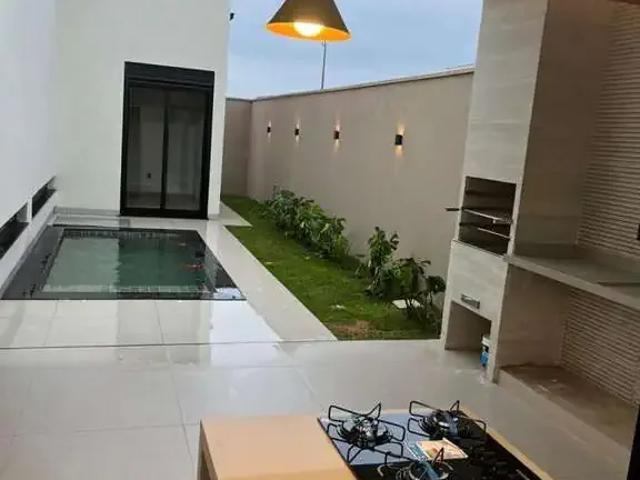 Casa / Sobrado para Venda em Uberlândia/MG Grand Ville 3 Quartos