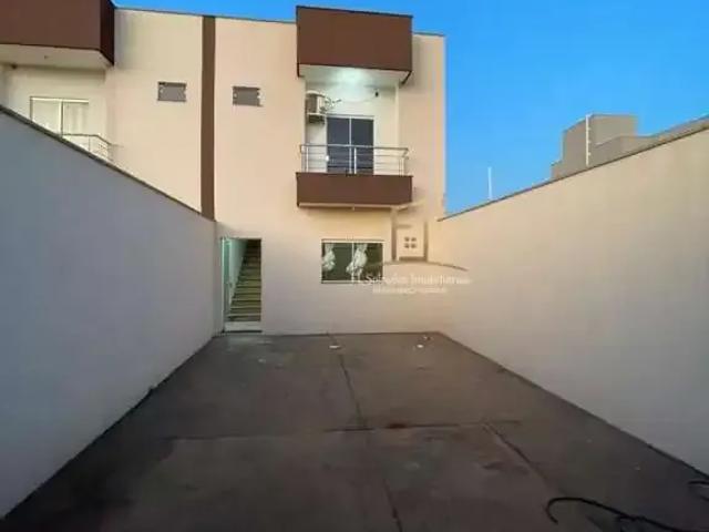 Casa / Sobrado para Venda em Uberlândia/MG Grand Ville 3 Quartos