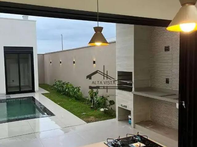 Casa / Sobrado para Venda em Uberlândia/MG Grand Ville 3 Quartos
