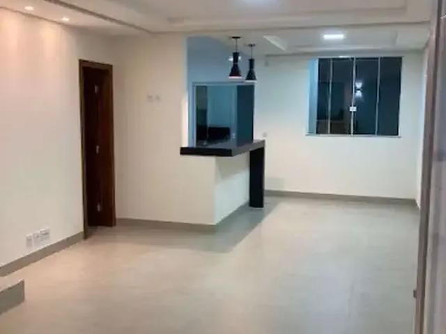 Casa / Sobrado para Venda em Uberlândia/MG Grand Ville 3 Quartos