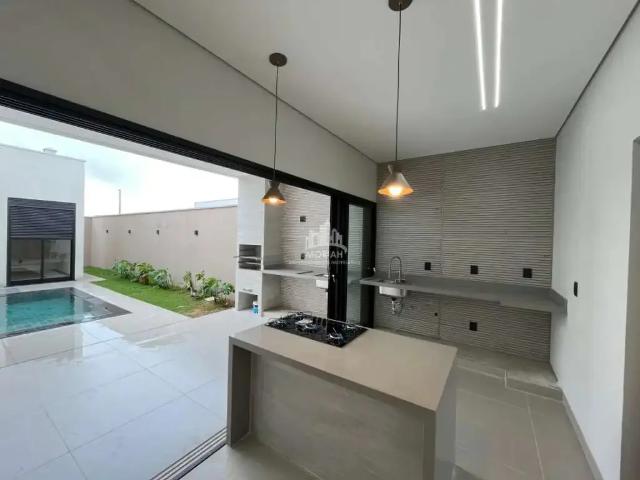 Casa / Sobrado para Venda em Uberlândia/MG Grand Ville 3 Quartos