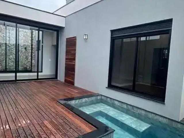 Casa / Sobrado para Venda em Uberlândia/MG Grand Ville 3 Quartos