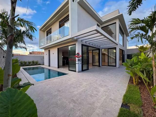 Casa / Sobrado para Venda em Uberlândia/MG Granja Marileusa 4 Quartos