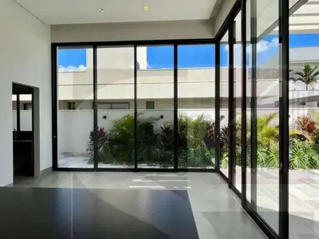 Casa / Sobrado para Venda em Uberlândia/MG Granja Marileusa 3 Quartos