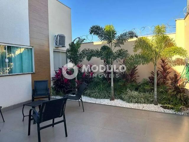Casa / Sobrado para Venda em Uberlândia/MG Dona Zulmira 3 Quartos