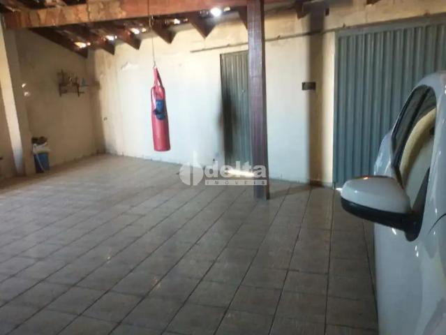 Casa / Sobrado para Venda em Uberlândia/MG Jaraguá 3 Quartos