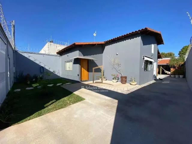 Casa / Sobrado para Venda em Uberlândia/MG Jardim Ozanan 3 Quartos