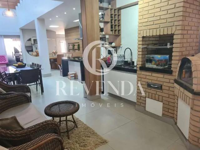 Casa / Sobrado para Venda em Uberlândia/MG Jardim América I 4 Quartos