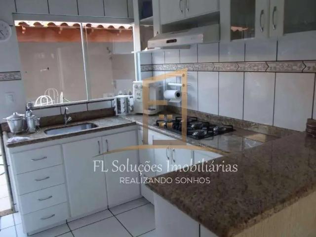 Casa / Sobrado para Venda em Uberlândia/MG Jardim América I 2 Quartos
