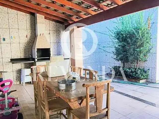 Casa / Sobrado para Venda em Uberlândia/MG Jardim América I 3 Quartos