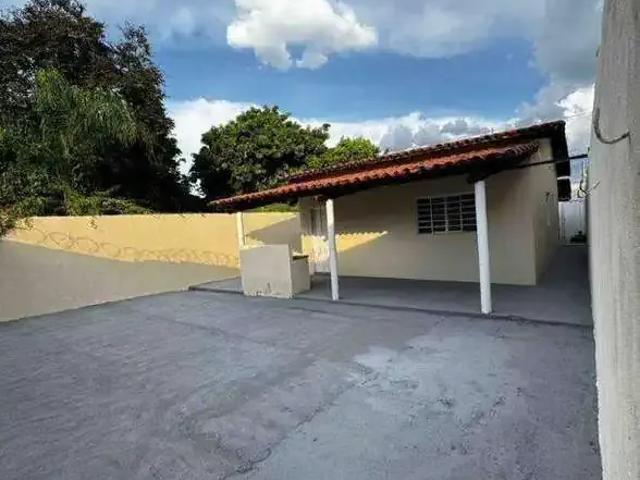 Casa / Sobrado para Venda em Uberlândia/MG Jardim América I 3 Quartos
