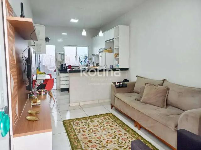 Casa / Sobrado para Venda em Uberlândia/MG Jardim Botânico 2 Quartos