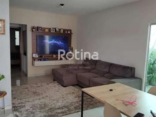 Casa / Sobrado para Venda em Uberlândia/MG Jardim Botânico 3 Quartos