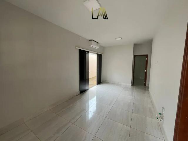 Casa / Sobrado para Venda em Uberlândia/MG Jardim Botânico 3 Quartos