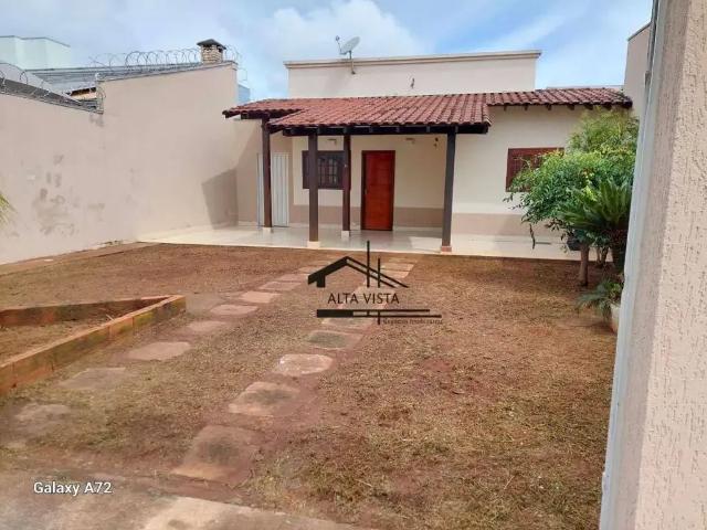 Casa / Sobrado para Venda em Uberlândia/MG Jardim Botânico 3 Quartos