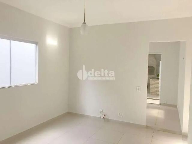 Casa / Sobrado para Venda em Uberlândia/MG Jardim Botânico 4 Quartos