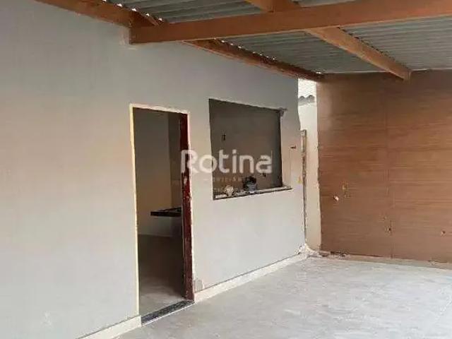 Casa / Sobrado para Venda em Uberlândia/MG Jardim Brasília 3 Quartos