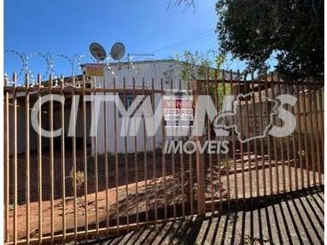 Casa / Sobrado para Venda em Uberlândia/MG Jardim Brasília 4 Quartos