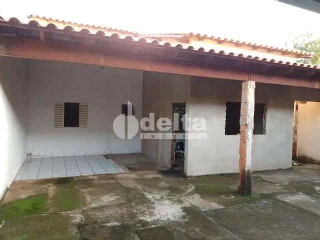 Casa / Sobrado para Venda em Uberlândia/MG Jardim Canaã 3 Quartos