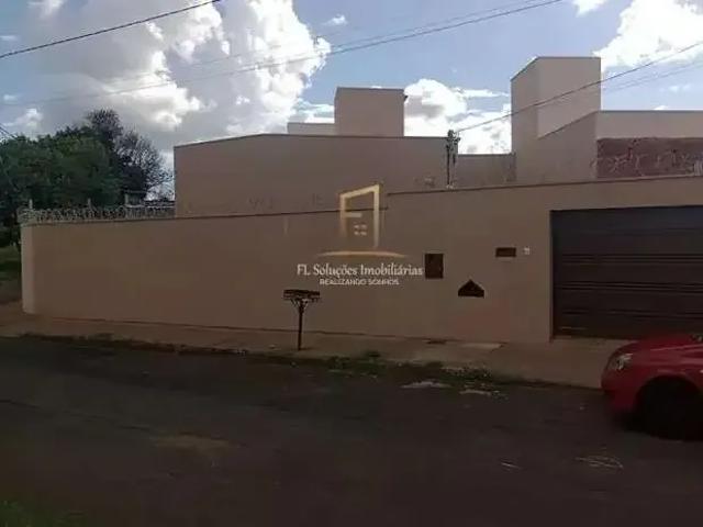 Casa / Sobrado para Venda em Uberlândia/MG Jardim Canaã 2 Quartos