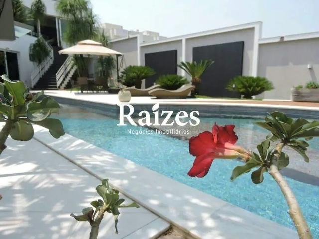Casa / Sobrado para Venda em Uberlândia/MG Jardim Colina 5 Quartos