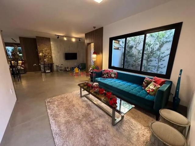 Casa / Sobrado para Venda em Uberlândia/MG Jardim das Acácias 3 Quartos