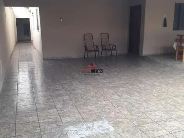 Casa / Sobrado para Venda em Uberlândia/MG Jardim das Palmeiras 3 Quartos