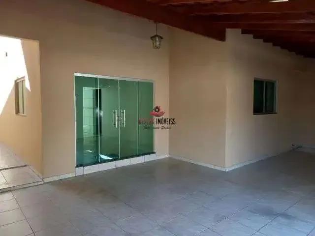 Casa / Sobrado para Venda em Uberlândia/MG Jardim das Palmeiras 3 Quartos
