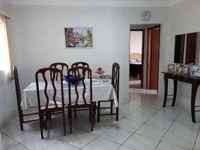 Casa / Sobrado para Venda em Uberlândia/MG Jardim das Palmeiras 3 Quartos